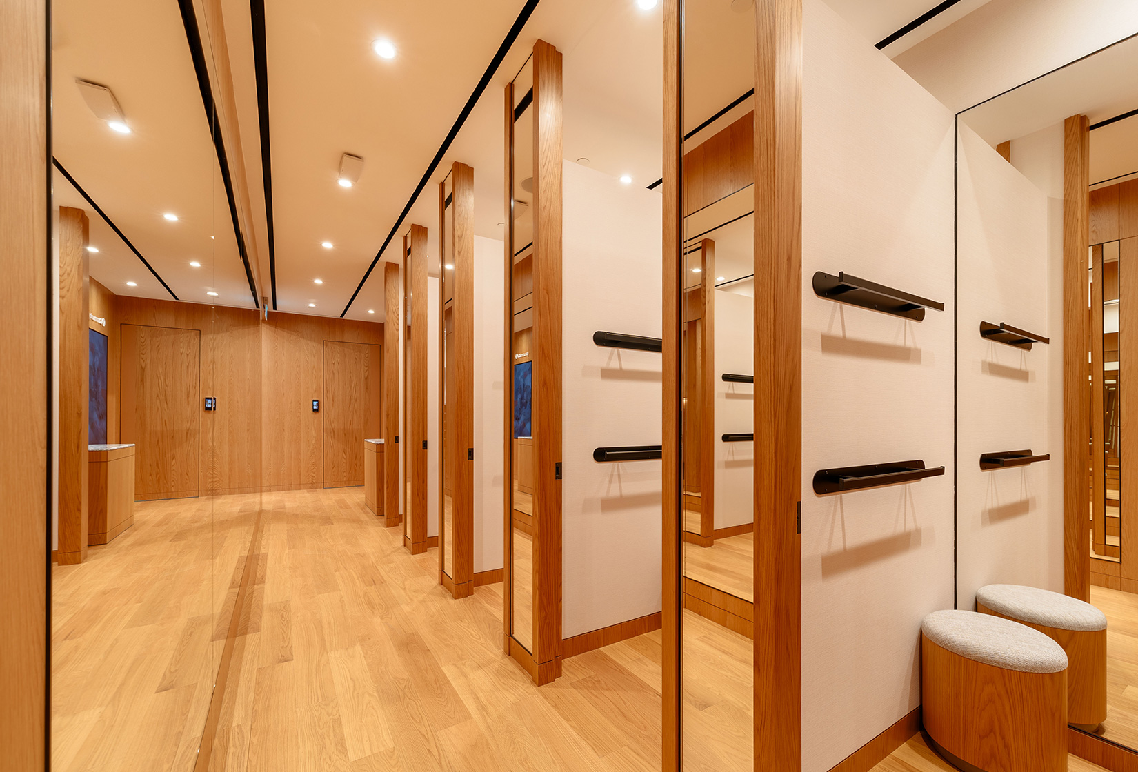 Lululemon JEM | Luximorph Project Portfolio